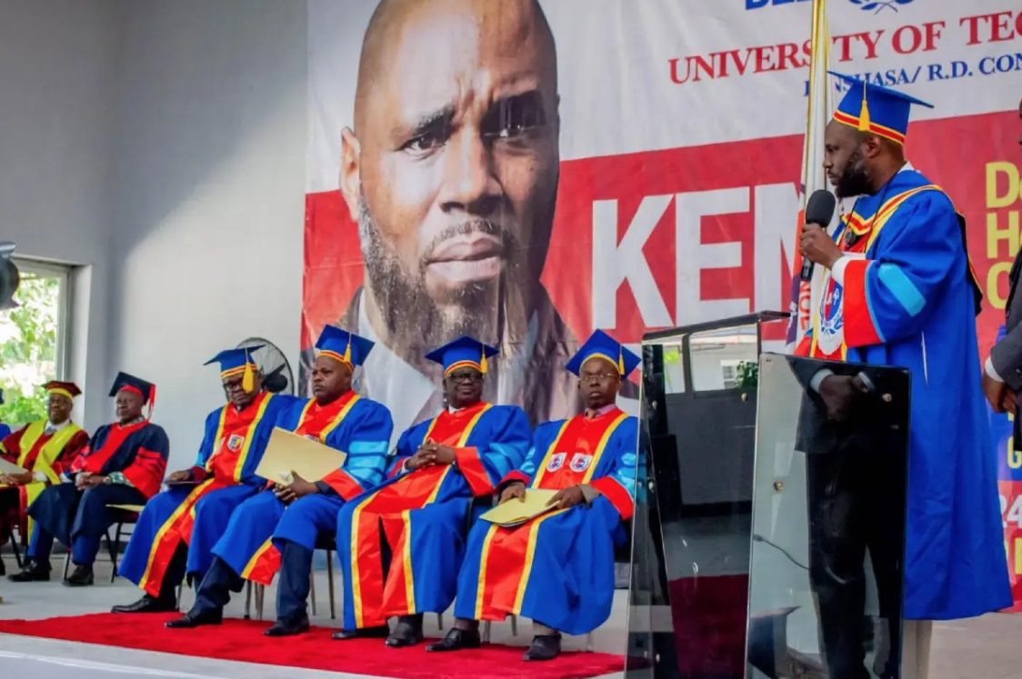 Kemi Seba honoré Docteur Honoris Causa en sciences politiques en RDC ...